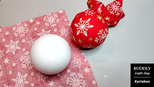 Christmas Fabric Ball Ornaments | Buddly Crafts