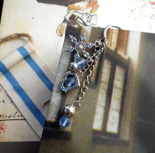 Quick & Easy Charm Bookmark to Make | Buddly Crafts